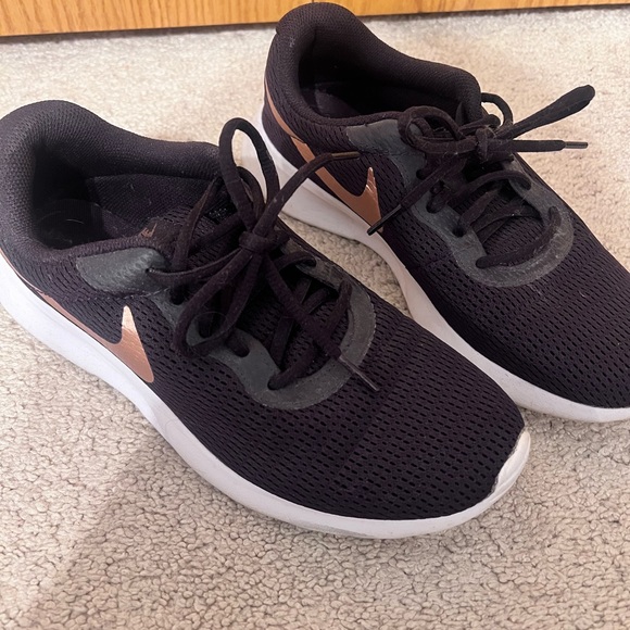 Nike | Shoes | Dark Purple Nikes Rose Gold Nike Symbol Size 8 Worn Very ...